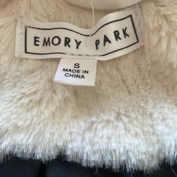 emory park | Jackets & Coats | Emory Park White Faux Fur Coat | Poshmark